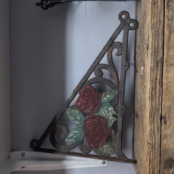 Accents | Vintage Cast Iron Floral Wall Bracket | Poshmark